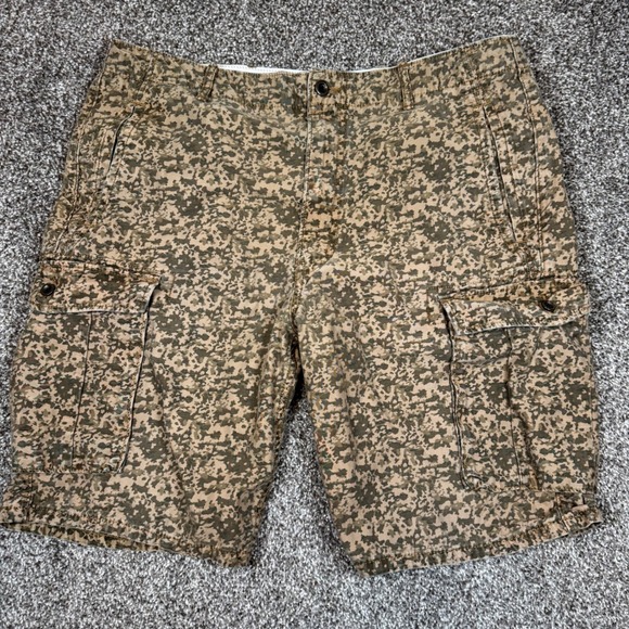 Levi's | Shorts | Levi Strauss Men 36 Digital Camo Cargo Shorts Tan ...